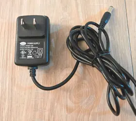 IVP0900-1000 INNOV Power Adapter