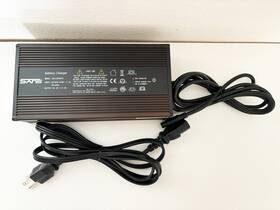 SSLC300V55 SANS Pin Plug Bike Ac Power Adpter Charger